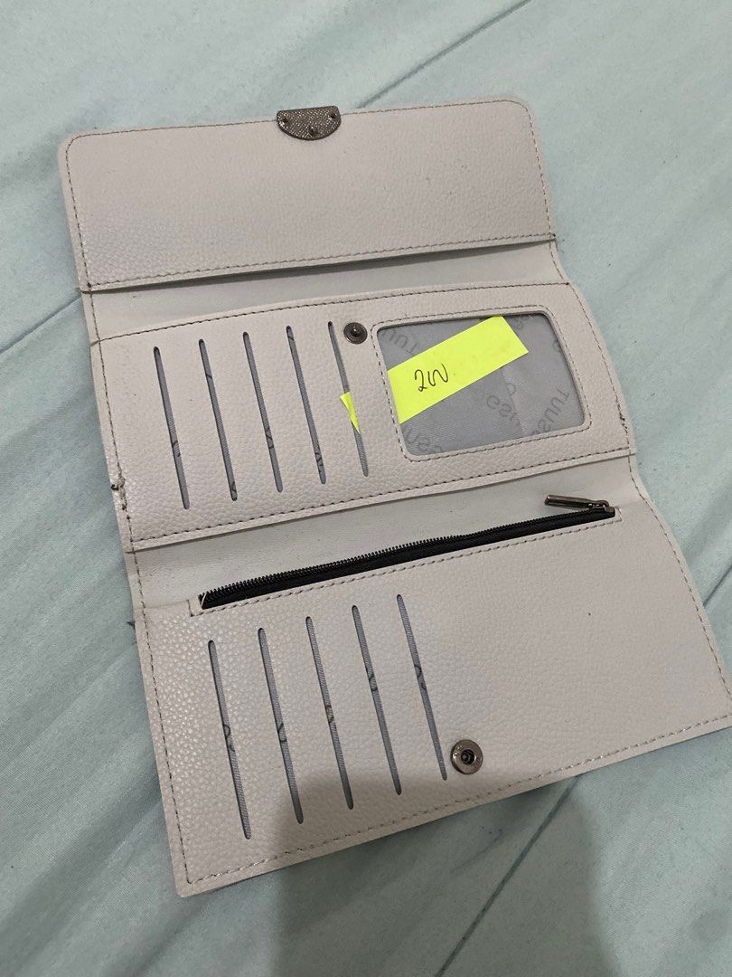 Gray trifold wallet, Women's Fashion, Bags & Wallets, Wallets & Card ...