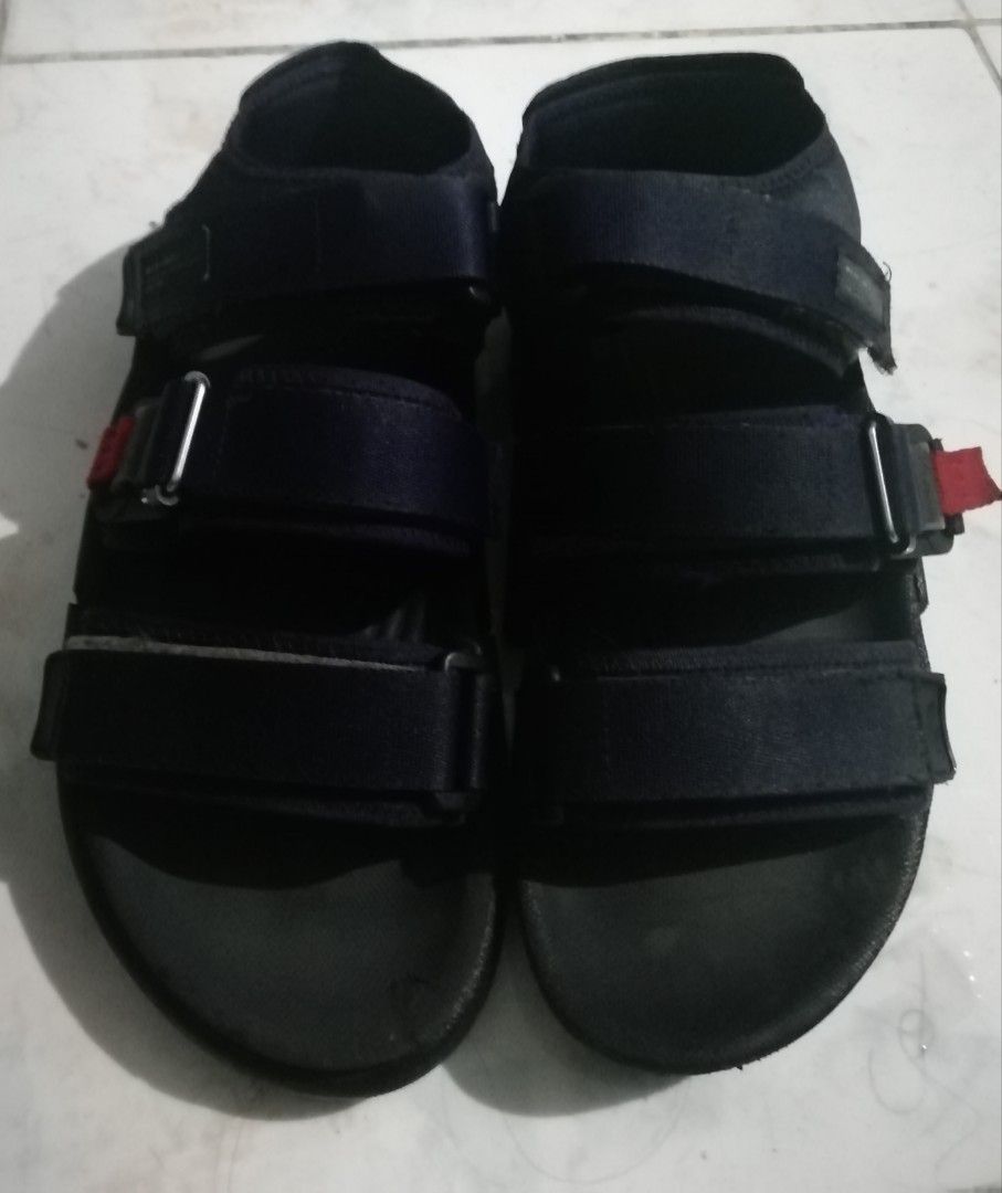 Hijack sepatu sandal strap ungu, Fesyen Pria, Sepatu , Sandal di Carousell