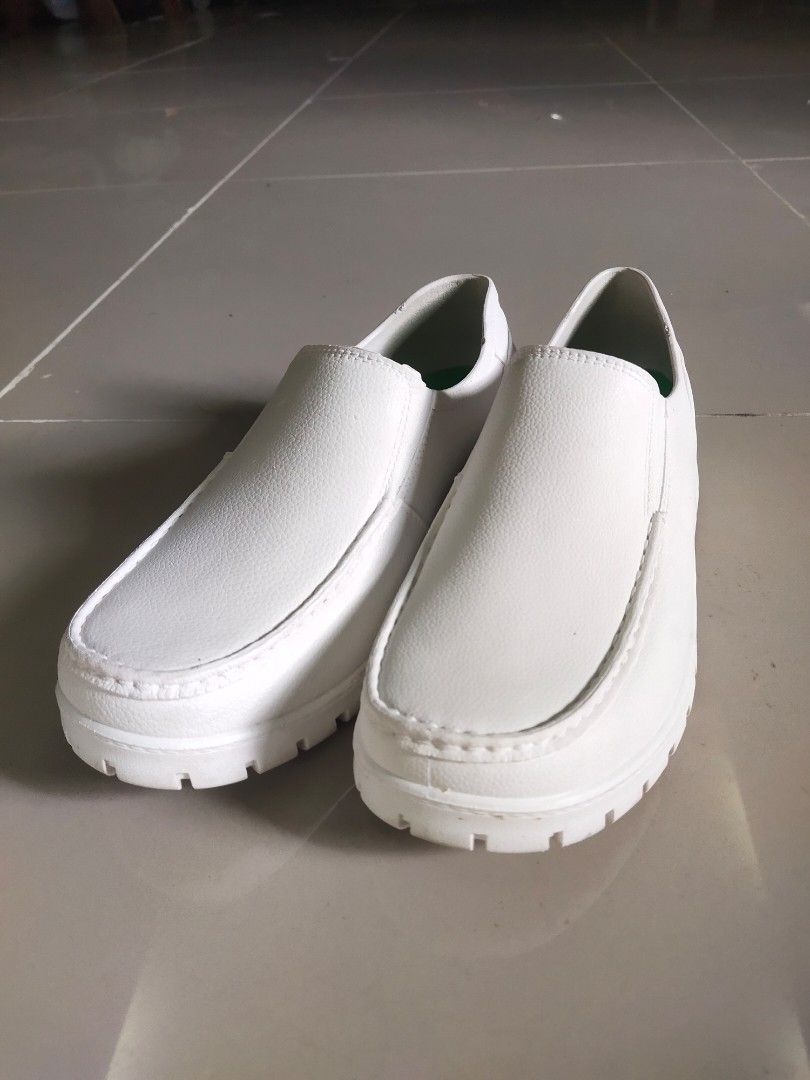 Iguanas Moonwalker Shoes, Women's Fashion, Footwear, Sandals on Carousell