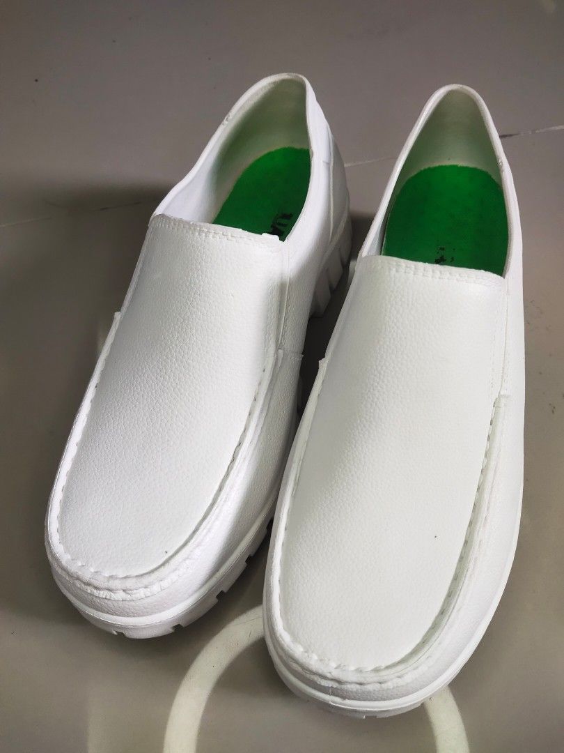 Iguanas Moonwalker Shoes, Women's Fashion, Footwear, Sandals on Carousell