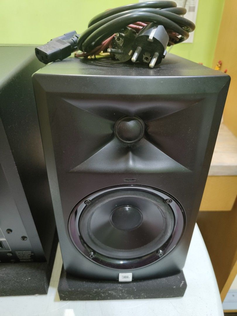 JBL LSR 305 Studio Monitor Speakers, Audio, Soundbars, Speakers ...