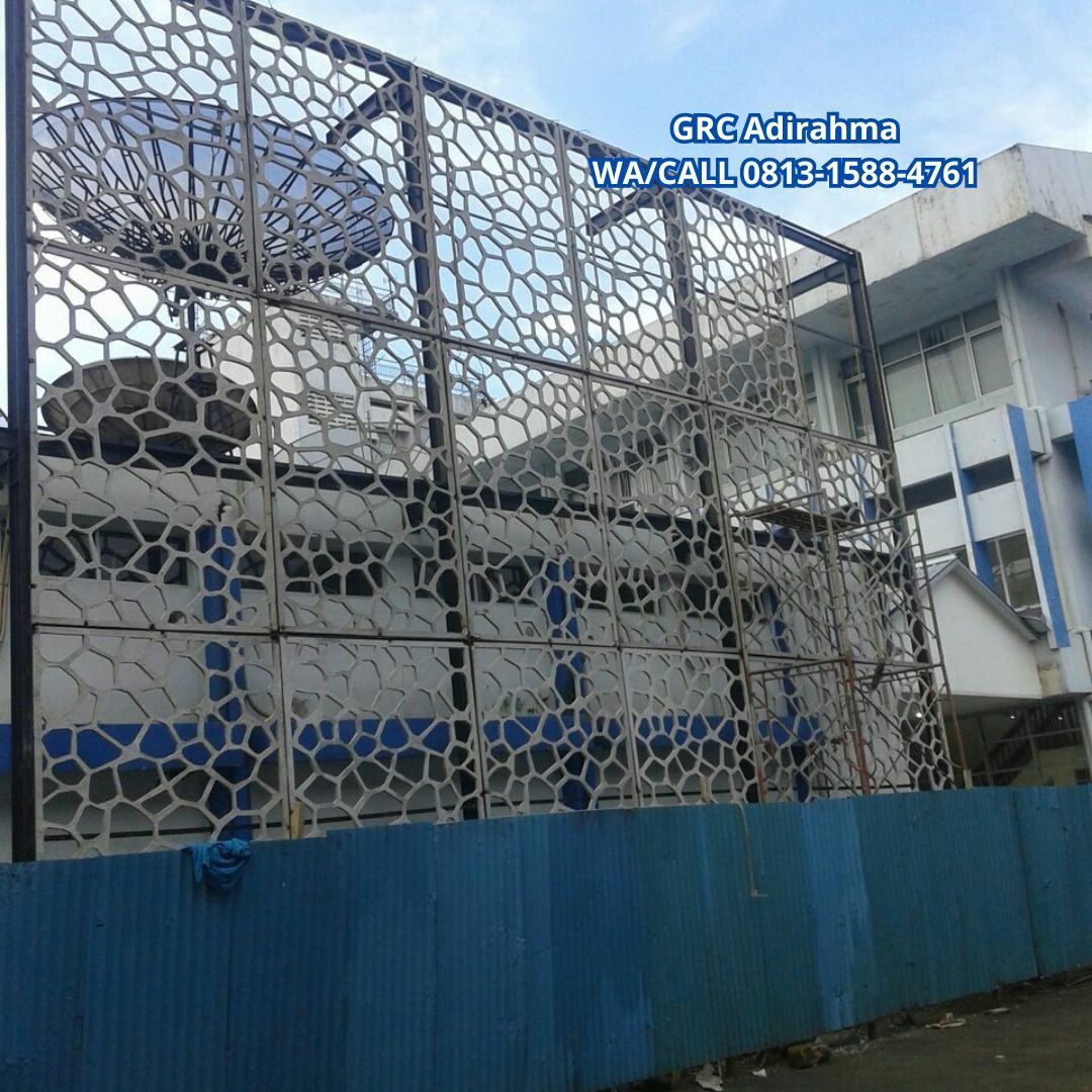 KRAWANGAN RANGKA BESI FASAD MOTIF BATU ALAM, Perabotan Rumah di Carousell