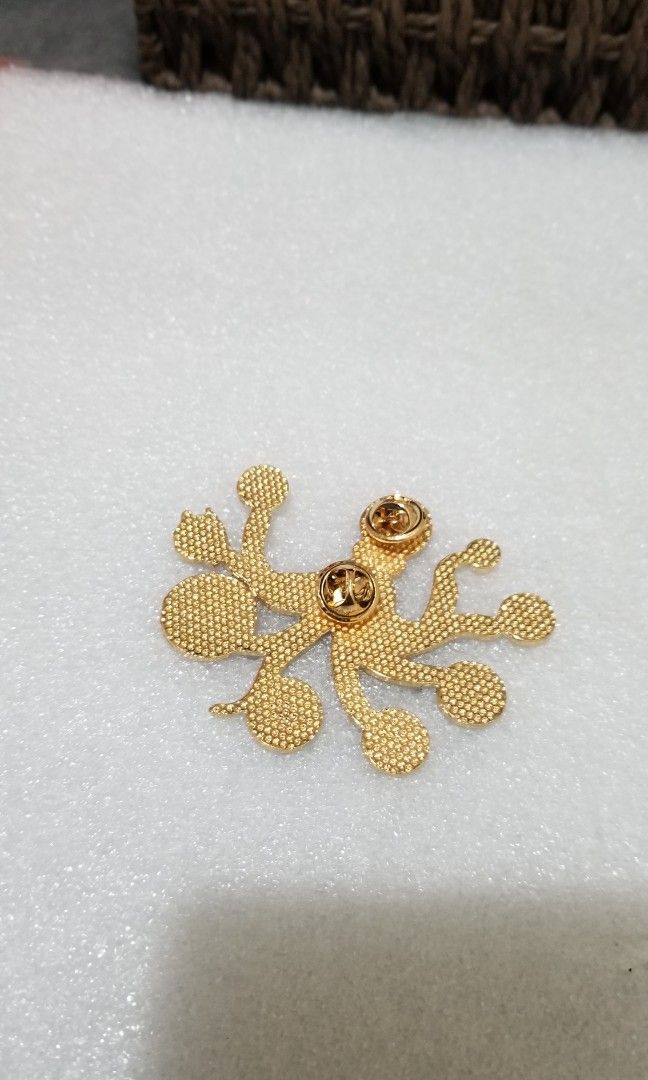 MICKEY MINI DISNEYLAND / OCTOPUS WITH PLANETS / SKELETOR / SKULL ~ Pin ...