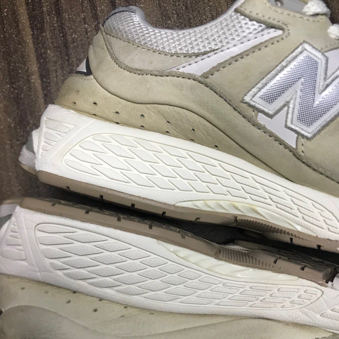 New Balance 2002r Linen fog, Men's Fashion, Footwear, Sneakers on Carousell