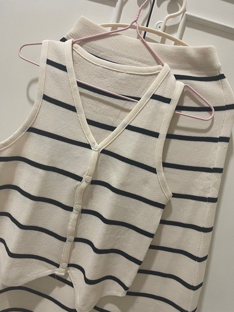 One set rajut PREMIUM (NEW), Fesyen Wanita, Pakaian Wanita, Lainnya di ...