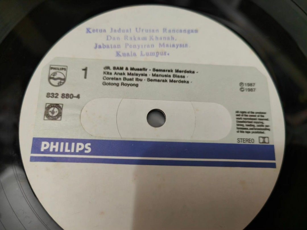 PIRING HITAM / VINYL / EP / LP DR SAM & MUSAFIR - SEMARAK MERDEKA ...
