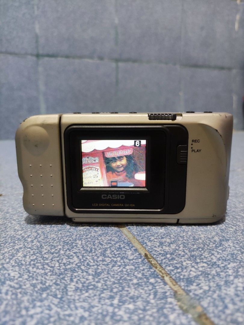 RARE 1995 Casio QV-10A Digital Camera, Photography, Cameras on Carousell