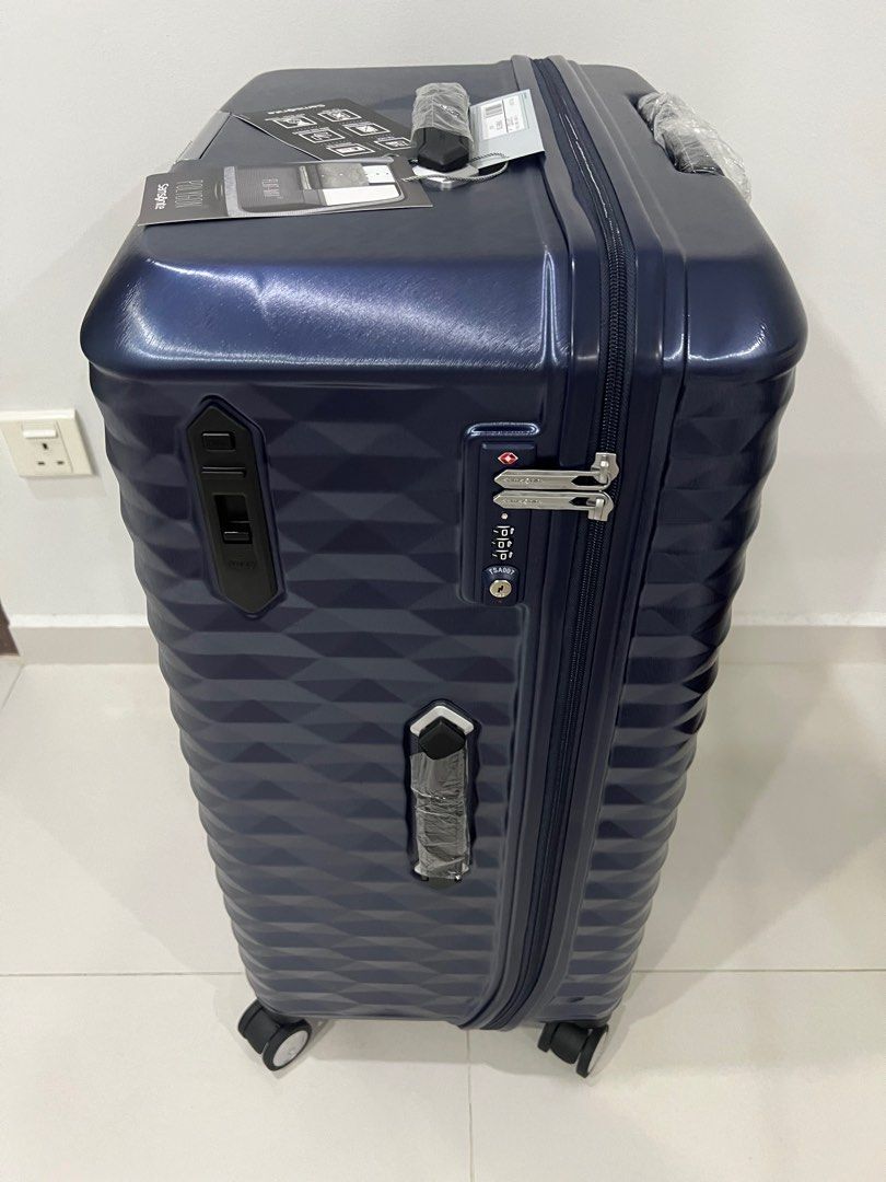 Samsonite poly spinner, Hobbies & Toys, Travel, Luggage on Carousell
