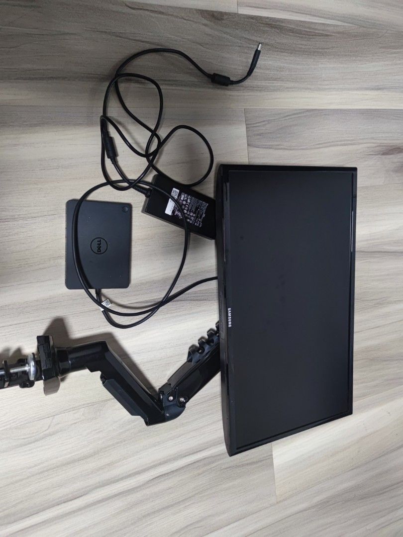 Samsung 24 inch + Monitor Arm + Dell WD15, Computers & Tech, Desktops ...