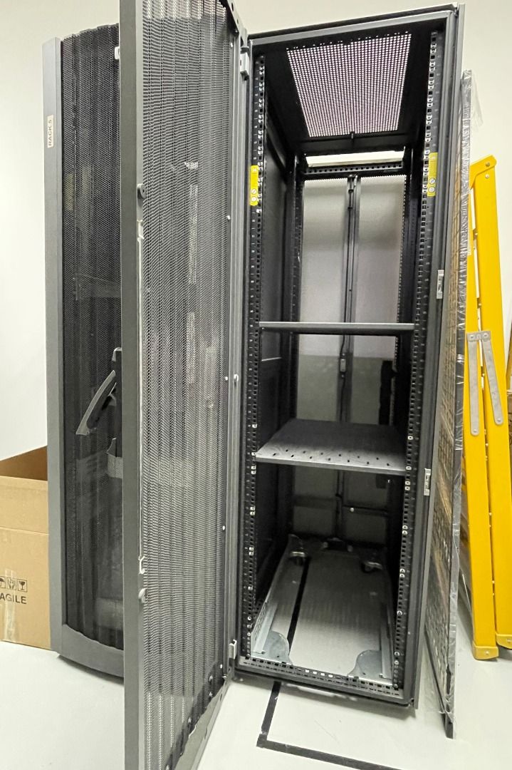 Server Rack, Computers & Tech, Parts & Accessories, Other Accessories ...