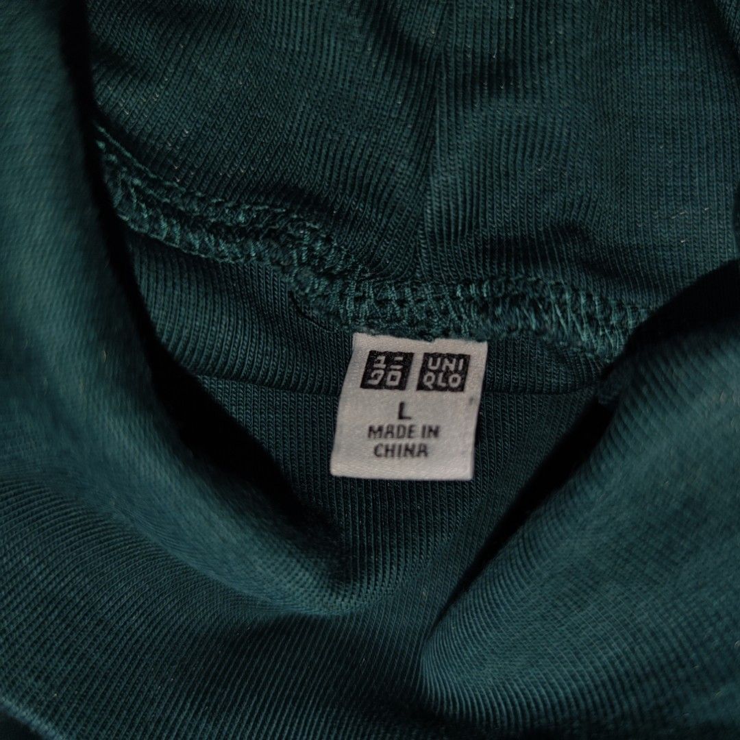 Uniqlo Green Turtleneck, Women's Fashion, Tops, Longsleeves on Carousell