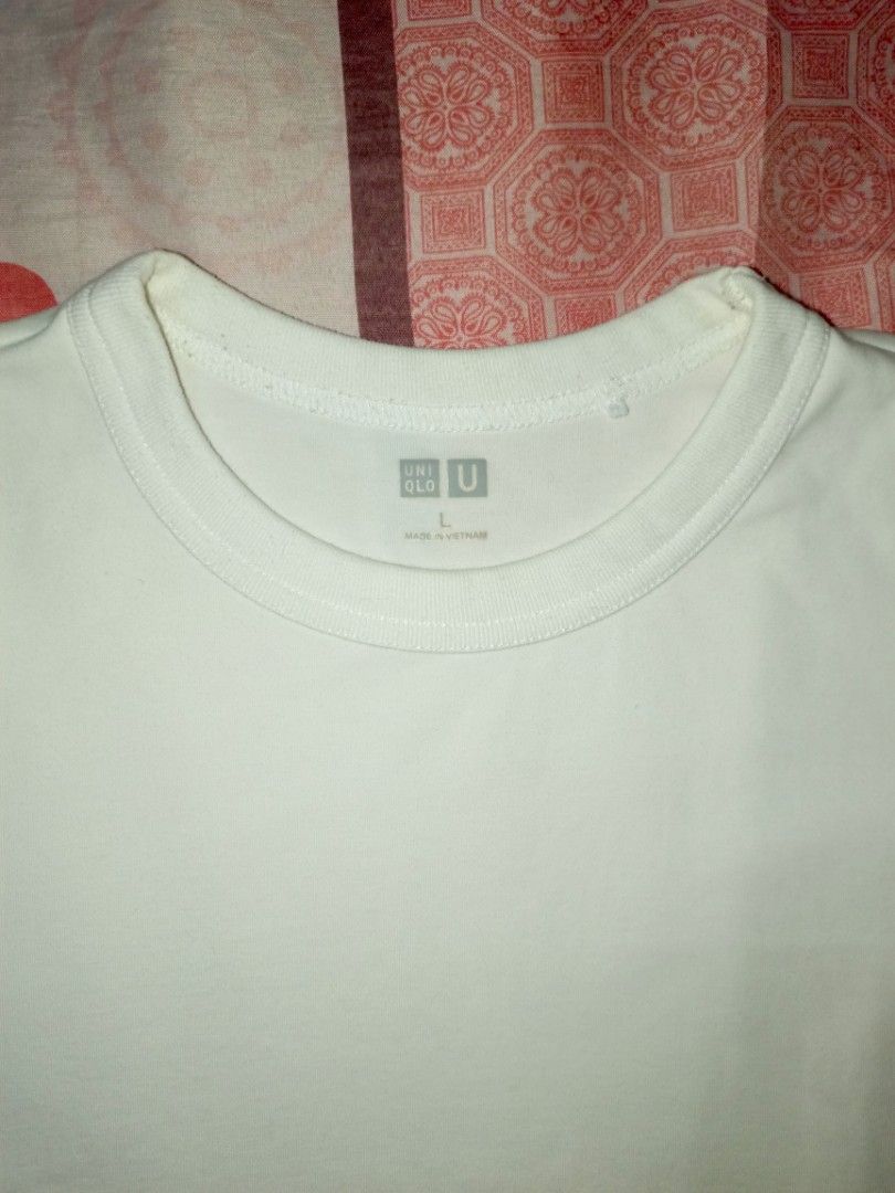 UNIQLO SINGLE STITCH, Women's Fashion, Tops, Shirts on Carousell