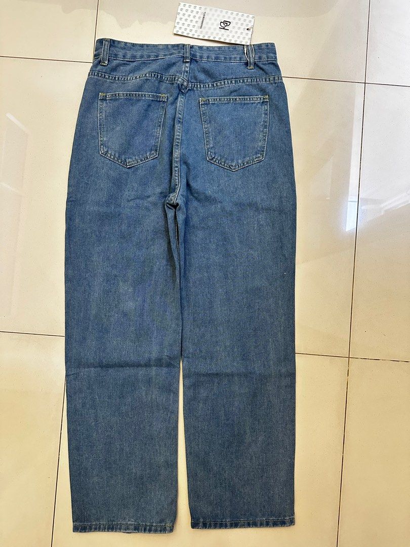 Vintage baggy jeans straight cut, Men's Fashion, Bottoms, Jeans on ...