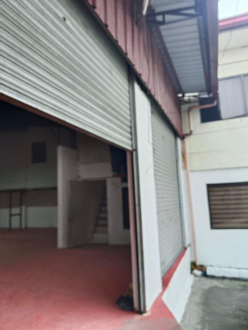 WAREHOUSE IN NAIA TERMINAL 1 FOR CARGO LOGISTICS BUS BRGY VITALEZ ...