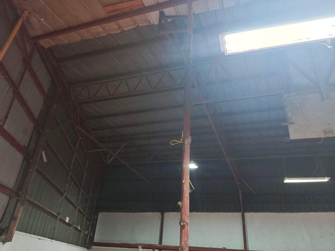 WAREHOUSE IN NAIA TERMINAL 1 FOR CARGO LOGISTICS BUS BRGY VITALEZ ...