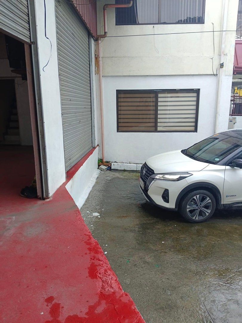 WAREHOUSE IN NAIA TERMINAL 1 FOR CARGO LOGISTICS BUS BRGY VITALEZ ...