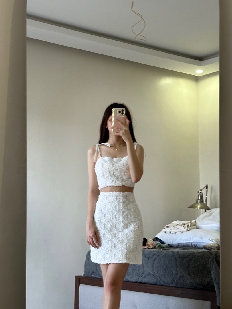 Whoopy Clothing Issa Set White Flower Coordinates, Women's Fashion ...