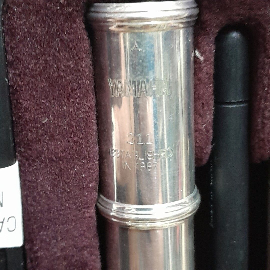 Yamaha Flute Japan 211, Hobbies & Toys, Music & Media, Musical ...