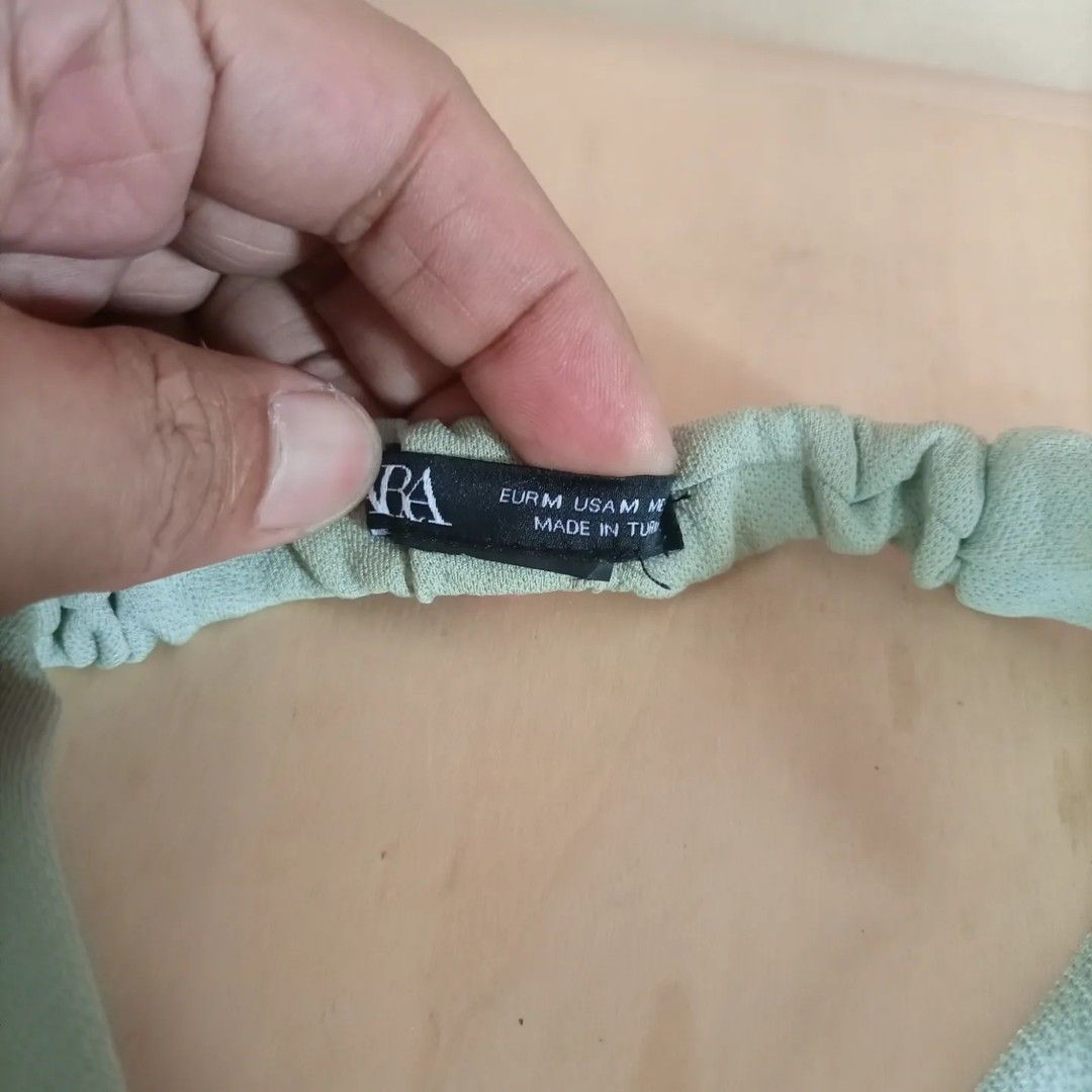 Zara bandana Made in turky, Fesyen Wanita, Aksesoris di Carousell