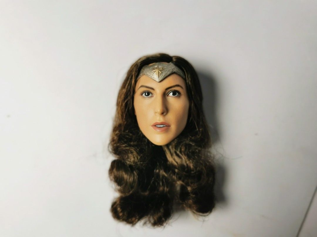 1/6th scale Gal Gadot head sculpt wonder Woman, Hobbies & Toys, Toys & Games on Carousell
