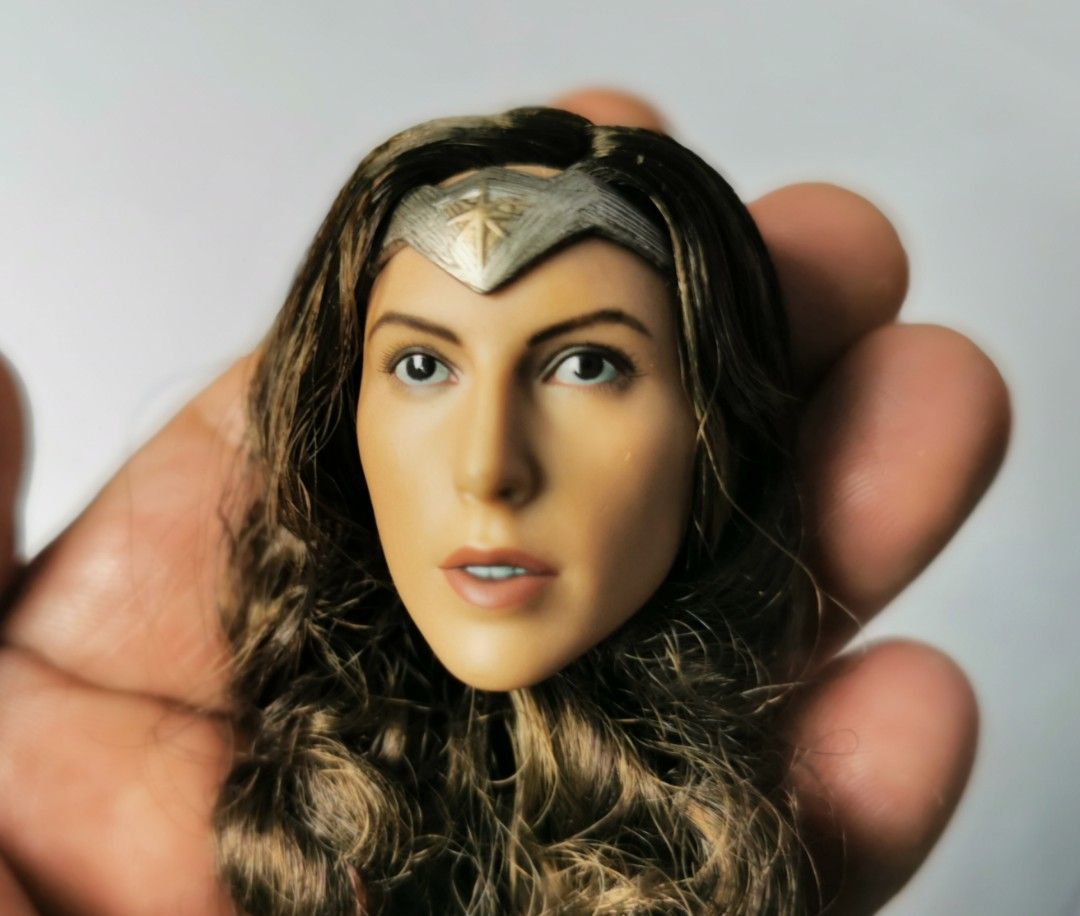 1/6th scale Gal Gadot head sculpt wonder Woman, Hobbies & Toys, Toys & Games on Carousell