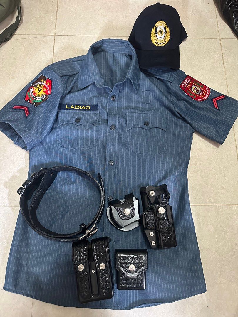 菲律賓 警察制服 Philippine police uniform set, 興趣及遊戲, 收藏品及紀念品, 古董收藏 - Carousell
