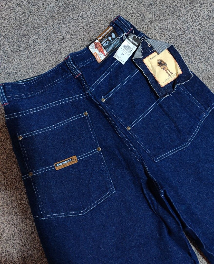 Akademiks Brand new Pants, Men's Fashion, Bottoms, Jeans on Carousell