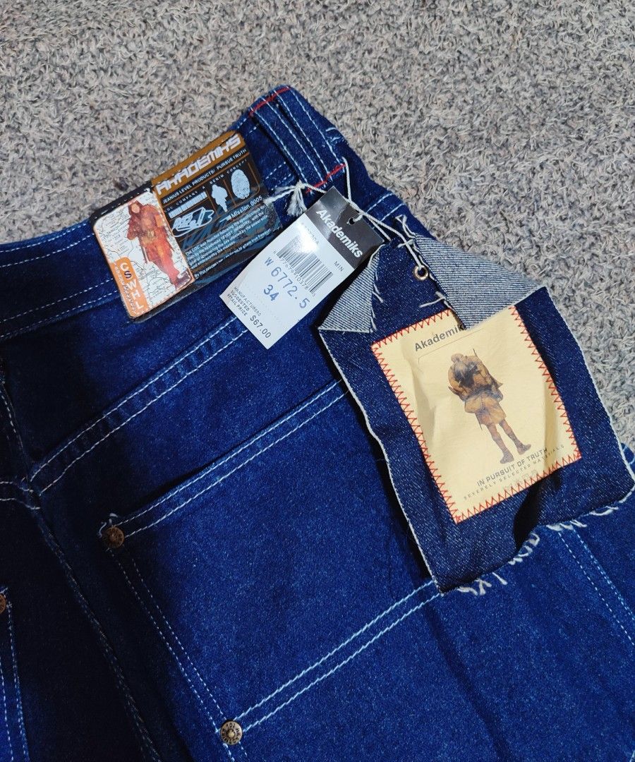 Akademiks Brand new Pants, Men's Fashion, Bottoms, Jeans on Carousell