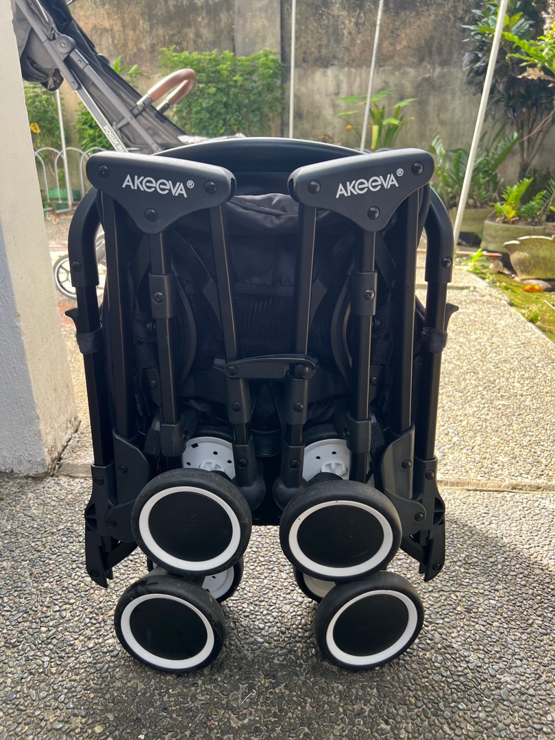 Akeeva Aerolite X Stroller Black (Cabin Size) , Babies & Kids, Going ...
