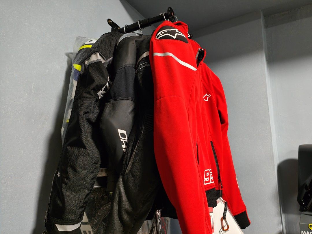 Alpinestars Dainese Revit riding jackets, Motorcycles, Motorcycle ...