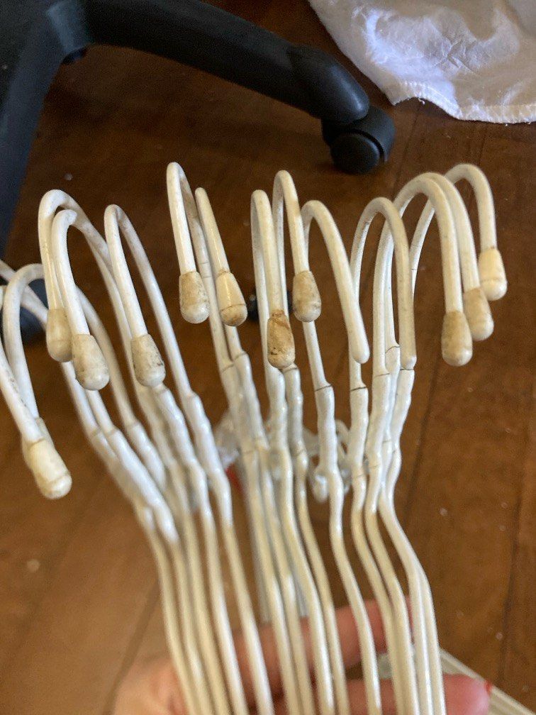 AS-IS White Wired Clothes Hangers 45pcs, Furniture & Home Living, Home ...