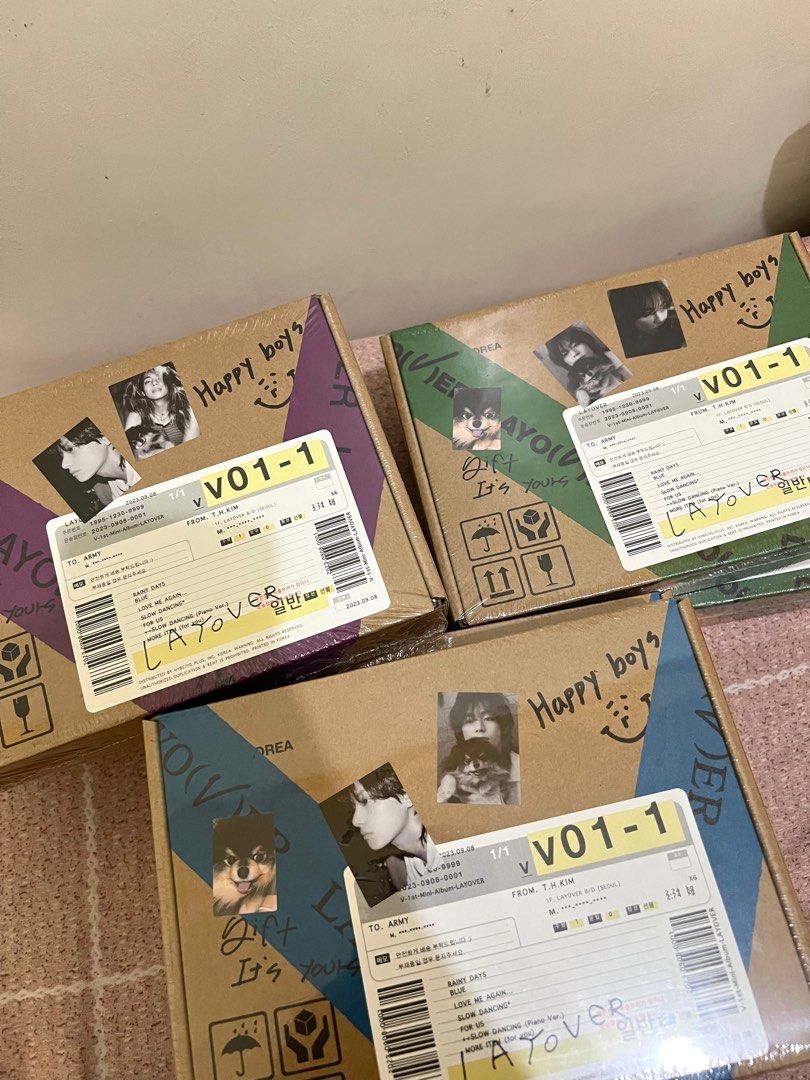 BTS V LAYOVER ALBUM, Hobbies & Toys, Memorabilia & Collectibles, Fan ...