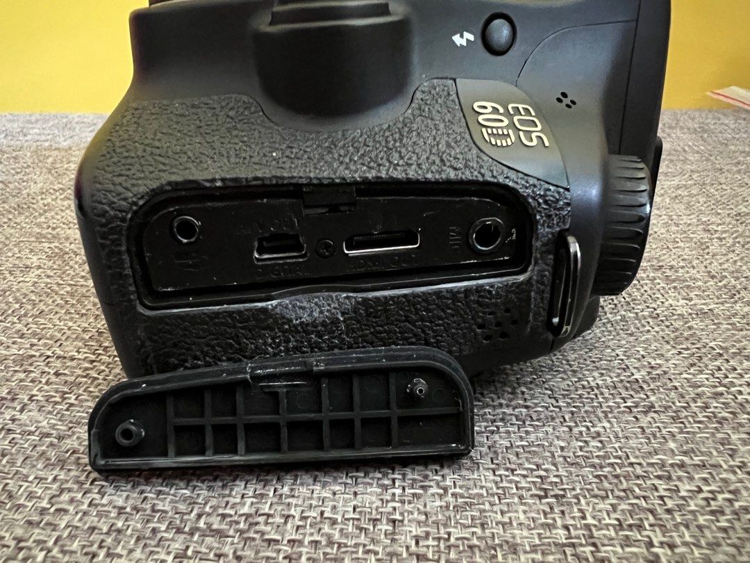 Canon EOS 60D DSLR - 14k+ shutter count, Photography, Cameras on Carousell