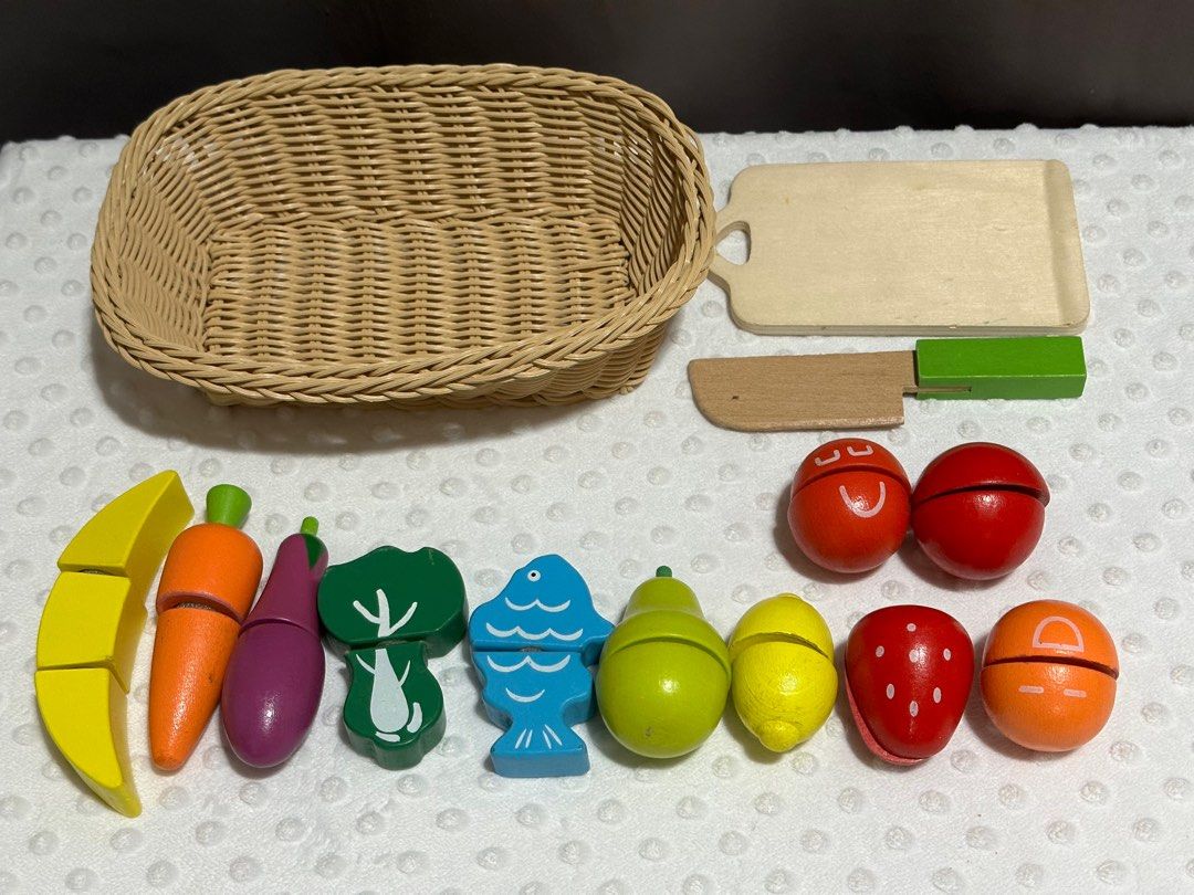 Chopping Board with fruits & veg wooden toy, Hobbies & Toys, Toys ...