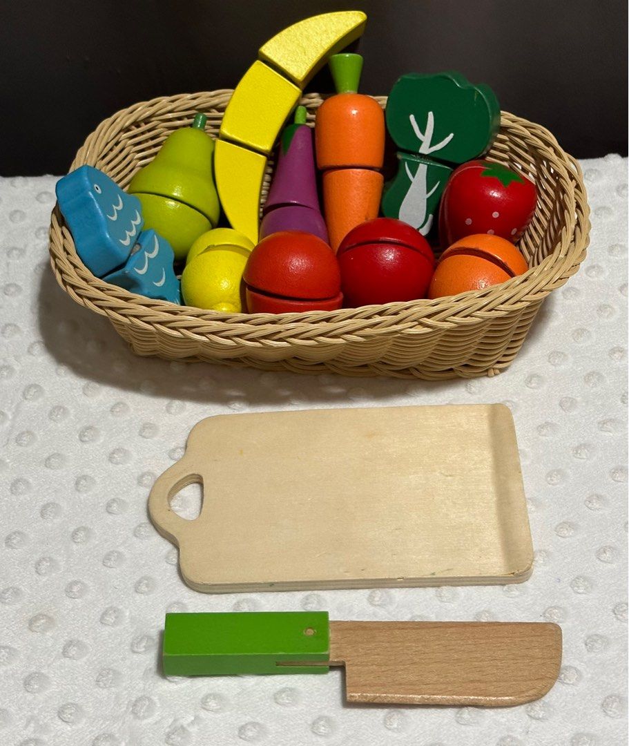 Chopping Board with fruits & veg wooden toy, Hobbies & Toys, Toys ...