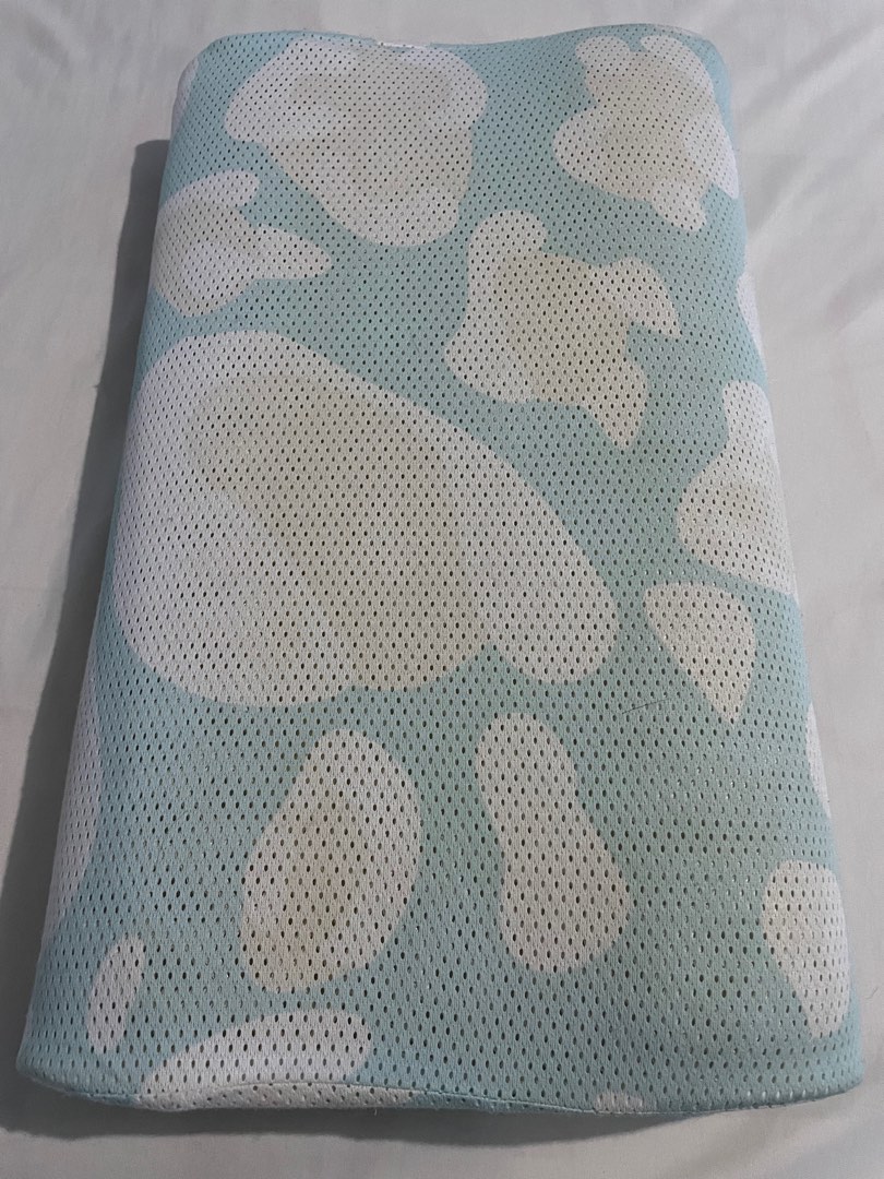 Comfi Kids Pillow (Bantal for Kids), Bayi & Anak, Lainnya di Carousell