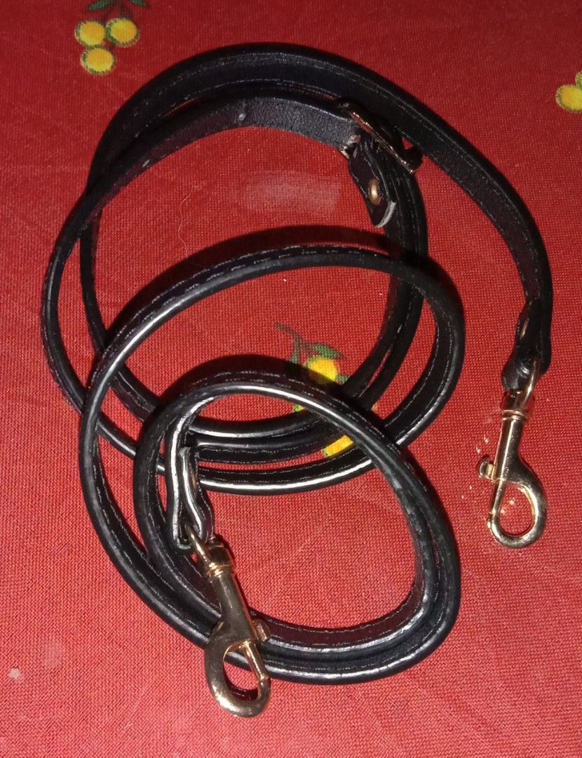 Daks England 2 way bag, Women's Fashion, Bags & Wallets, Cross-body Bags on Carousell