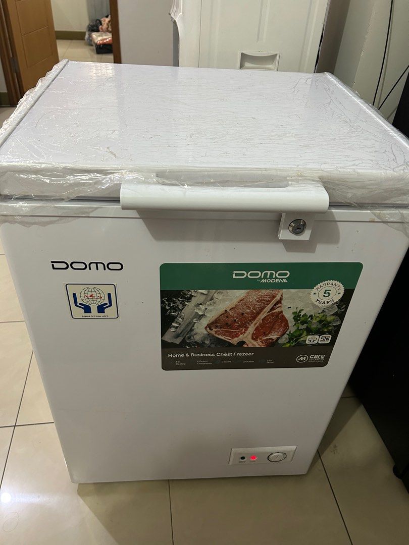 DOMO by MODENA Chest Freezer DF-0120 W | Freezer Box DF 0120W, Kitchen & Appliances di Carousell