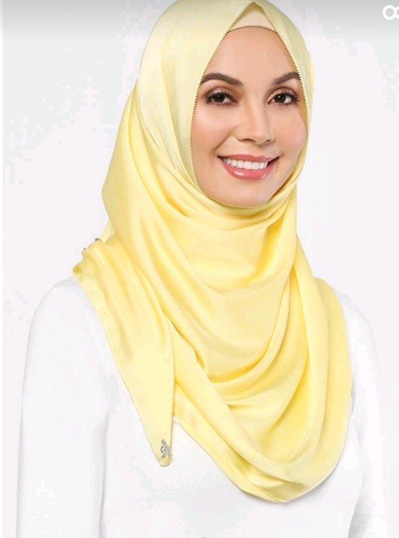 Duckscarves, Women's Fashion, Muslimah Fashion, Hijabs on Carousell