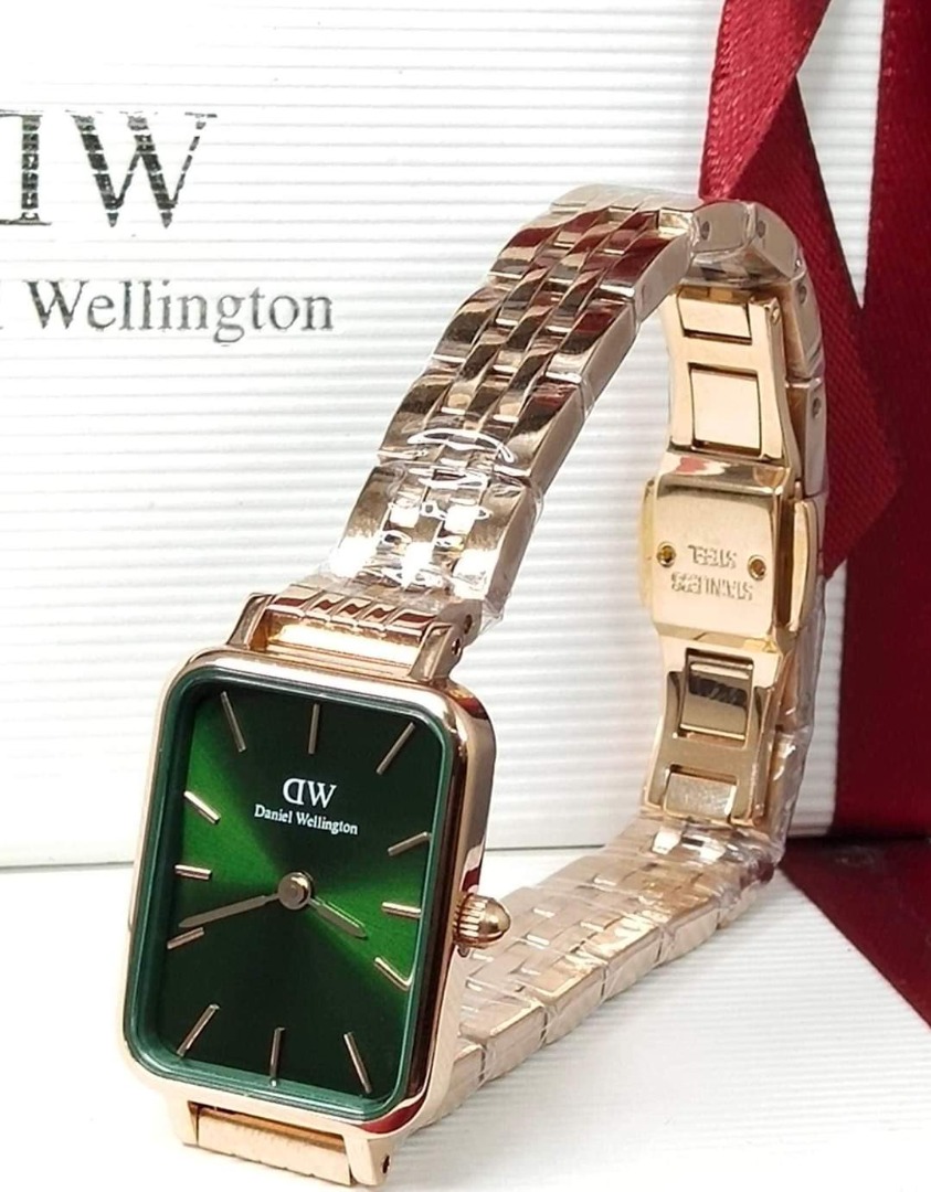 DW Watch, Women's Fashion, Watches & Accessories, Watches on Carousell