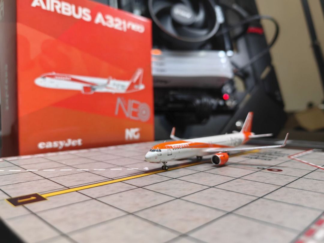 EasyJet | Airbus A321 neo | G-UZMA | Diecast Airplane, Hobbies & Toys ...