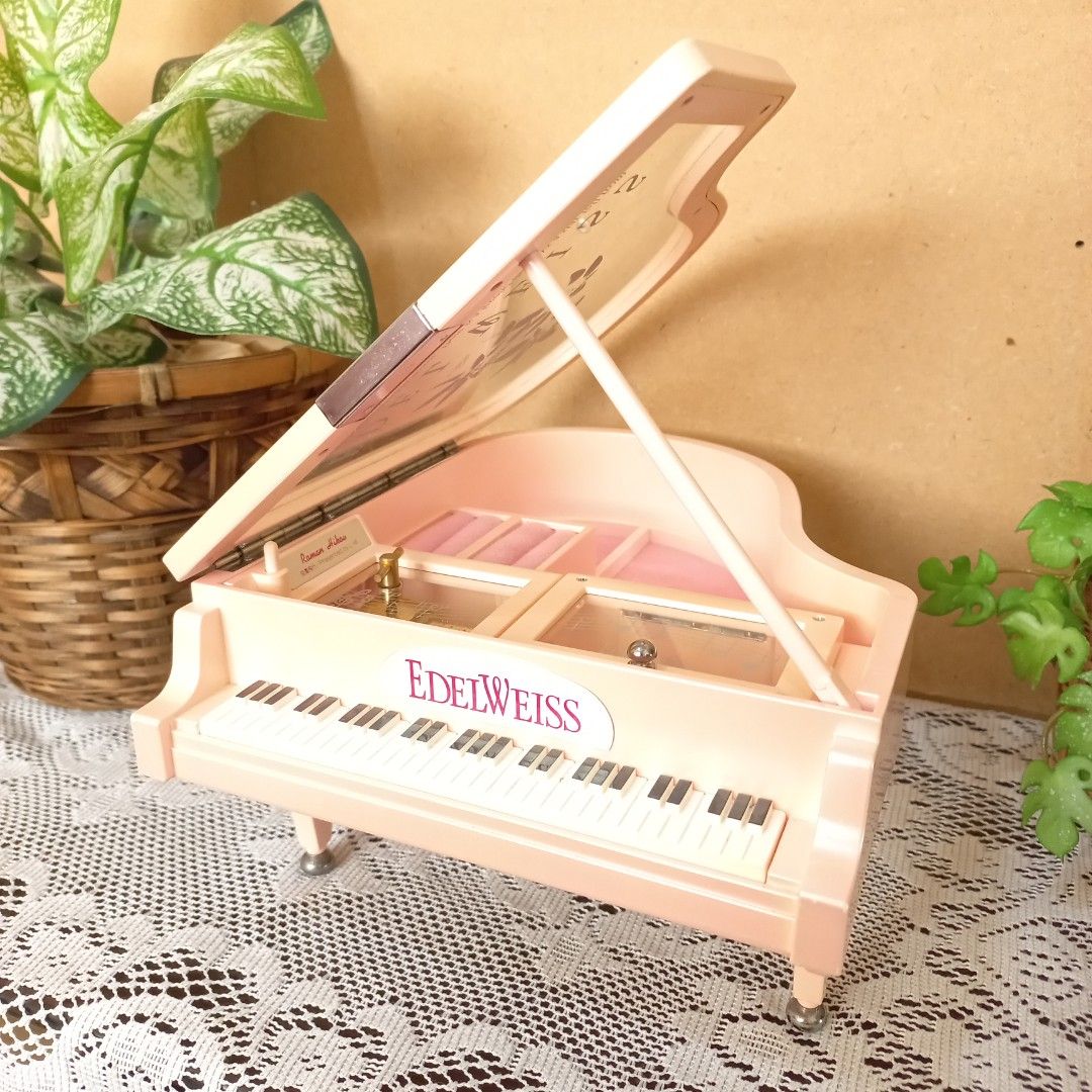 Edelweiss Sankyo plastic pink grand piano musical jewelry box, Hobbies ...