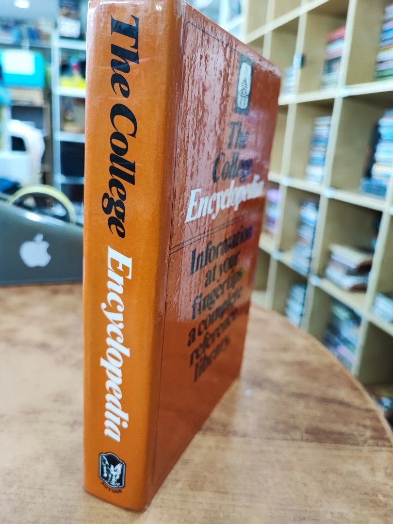 (ENG) The College Encyclopedia: Information at your fingertips a ...