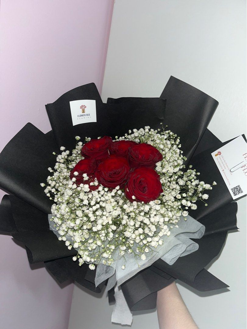 Fresh Red Roses Bouquet, Hobbies & Toys, Flowers & Bouquets on Carousell