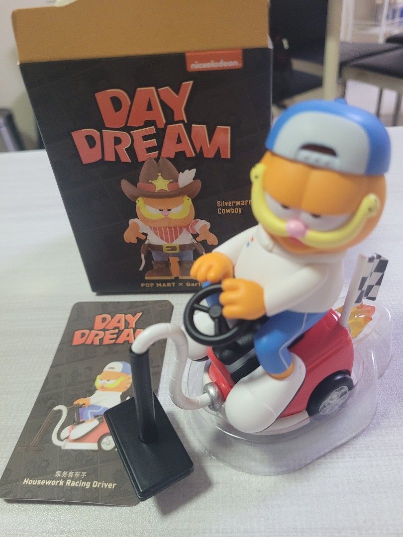 Garfield Day Dream- Housework Racing Driver, Hobbies & Toys, Toys ...