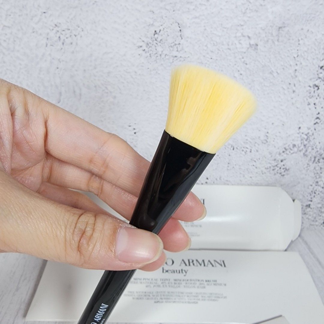 Giorgio Armani Beauty Mini Foundation Brush, Beauty & Personal Care ...