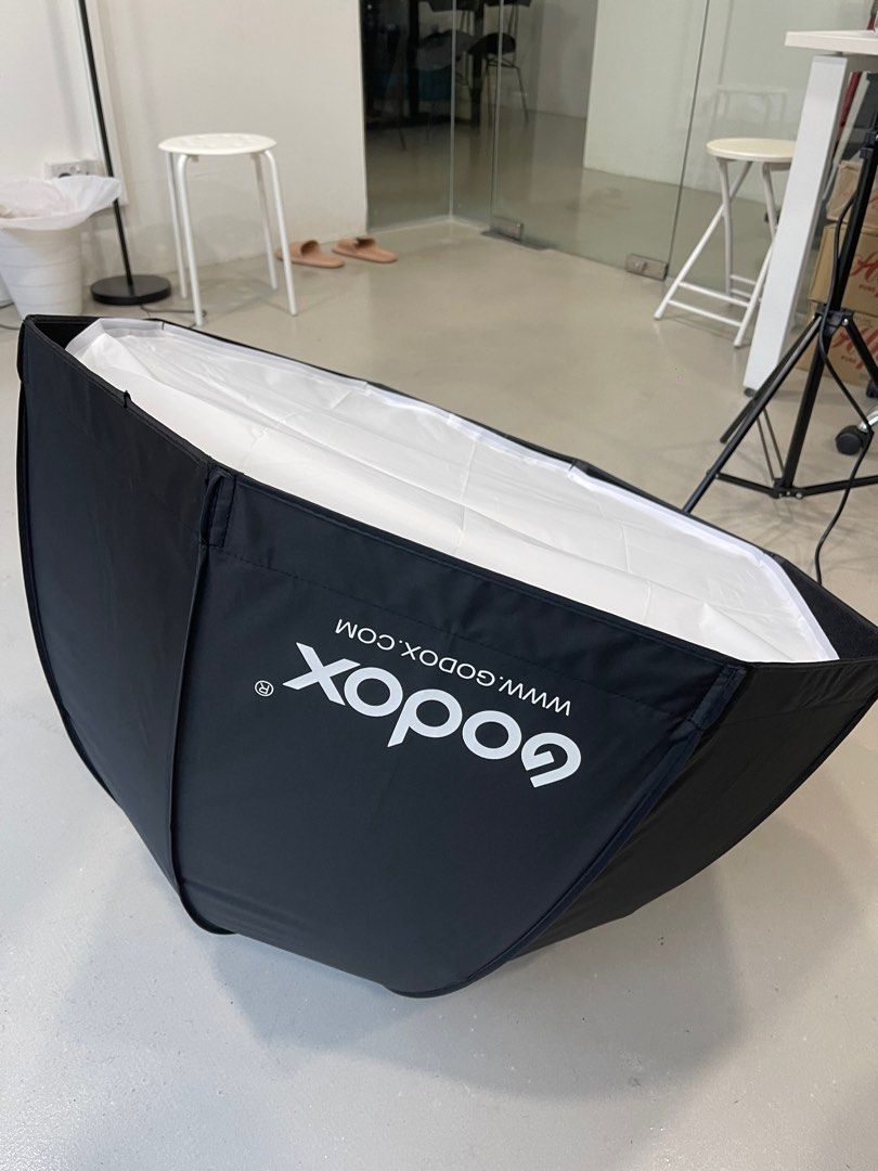 Godox Octagon Softbox 80cm, Photography, Photography Accessories ...