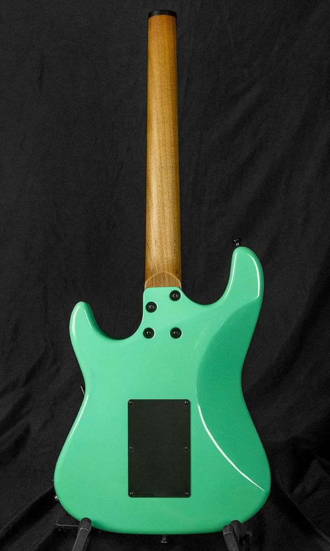Kiesel Delos Headless Electric Guitar, Hobbies & Toys, Music & Media ...