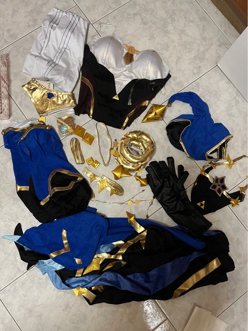 Layla cosplay, Hobbies & Toys, Memorabilia & Collectibles, J-pop on ...