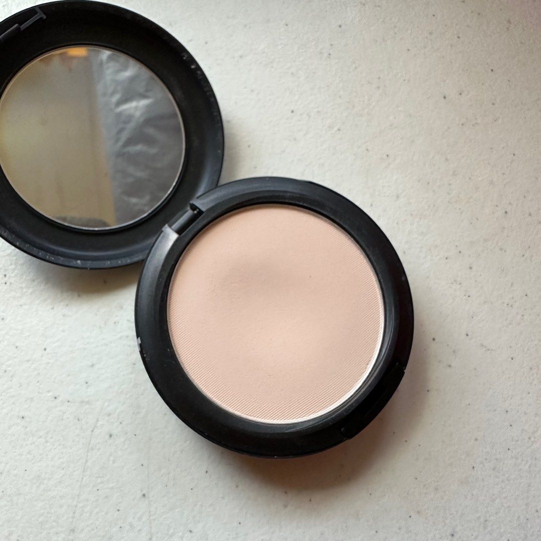 MAC Studio Fix Plus Powder Foundation (NC15), Beauty & Personal Care ...